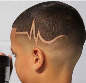 rapado linea marcada corte moderno de pelo para niños - Minilook